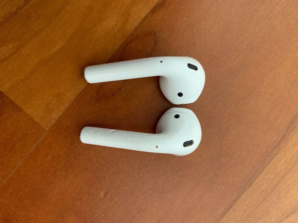 Air Pods links+rechts OHNE Case 2 Gen. (Gebraucht) in Bottmingen für ...