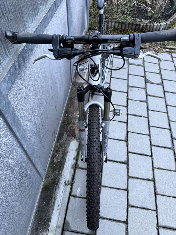 Red Bull Red Rose (Gebraucht) in Oberentfelden für CHF 199 – nur ...