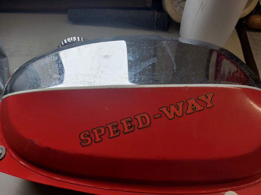 Hercules Sachs Tank Speedway Mofa Oldtimer Rarität (Gebraucht) in ...