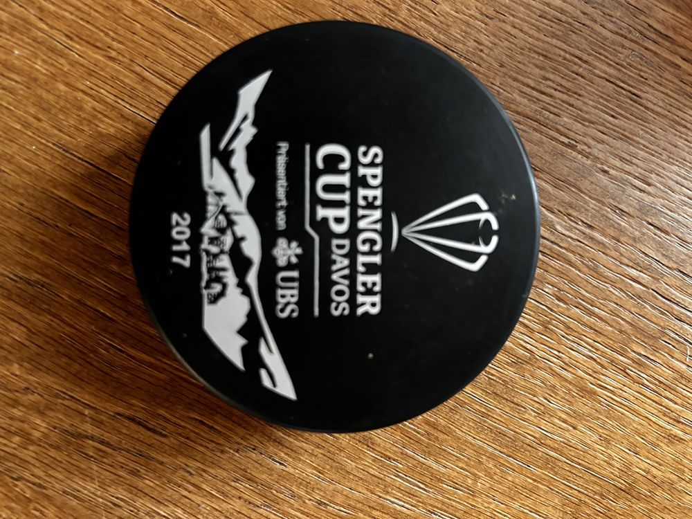 Spengler Cup Original Game Puck Unikat (Gebraucht) in Davos Platz für ...