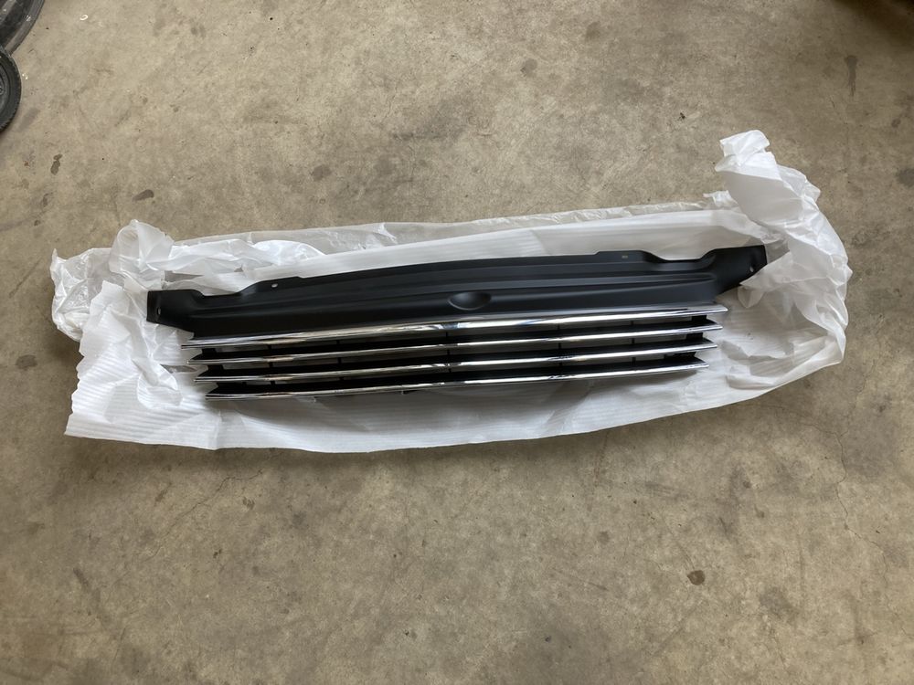 #167# VW T4 Kühlergrill (Langer Vorderwagen) (Neu und originalverpackt ...
