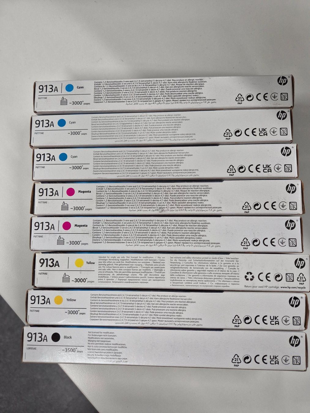 HP 913A Patronen neu in allen Farben, 8 Stk. (NP 700-800.-) (Neu und ...