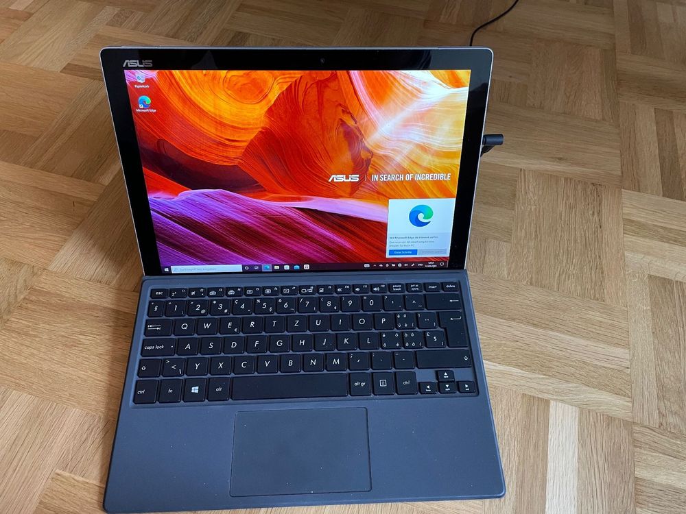 ASUS T304 2in1 Tablet Win10 / i5 / 8GB / 256GB (Defekt) in Bern für CHF ...