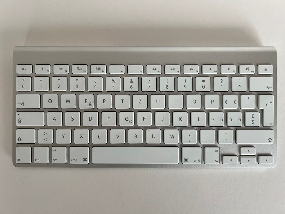 Apple Magic Keyboard (CH Layout) (Gebraucht) in Zollikerberg für CHF 6 ...