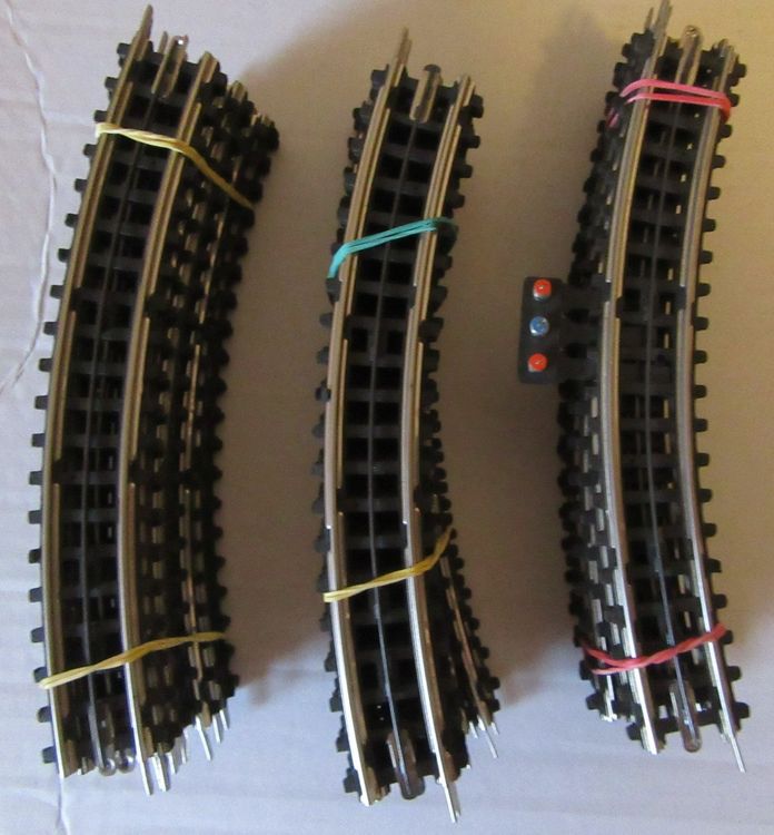 Trix Express Schienen. (Gebraucht) in Rüdtligen für CHF 12.9 – mit ...