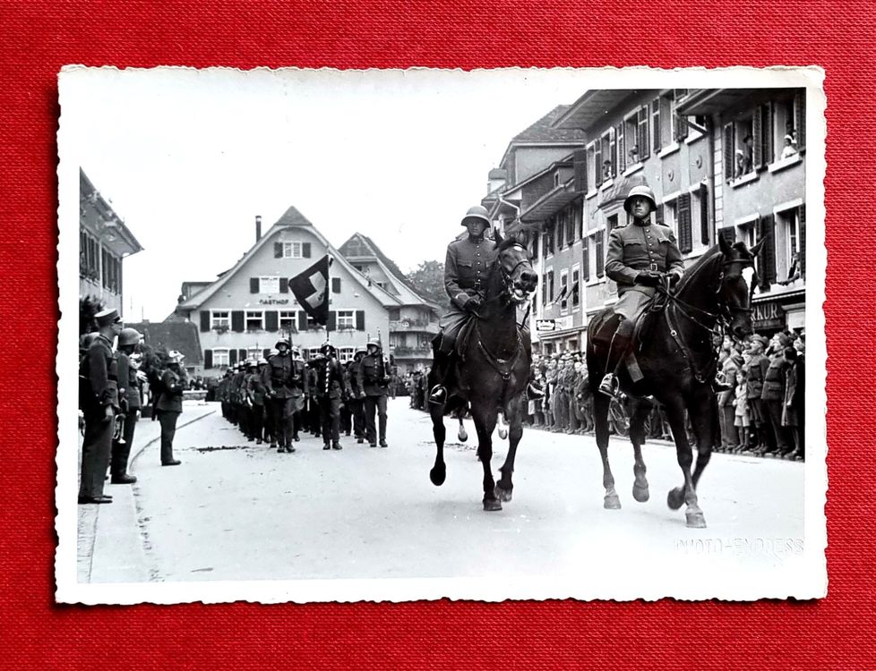 Balsthal - Militär Defilee auf der Hauptstrasse (Gebraucht) in Rothrist für CHF 26.5 – mit ...
