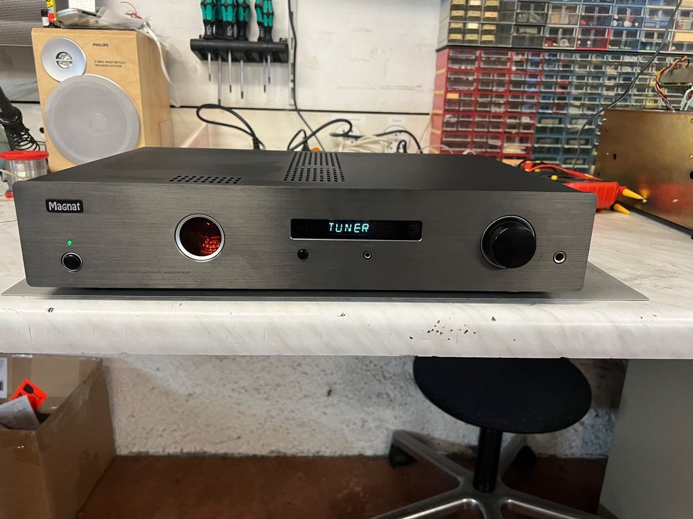 Amplificateur stéréo Magnat MA 400 | Kaufen auf Ricardo