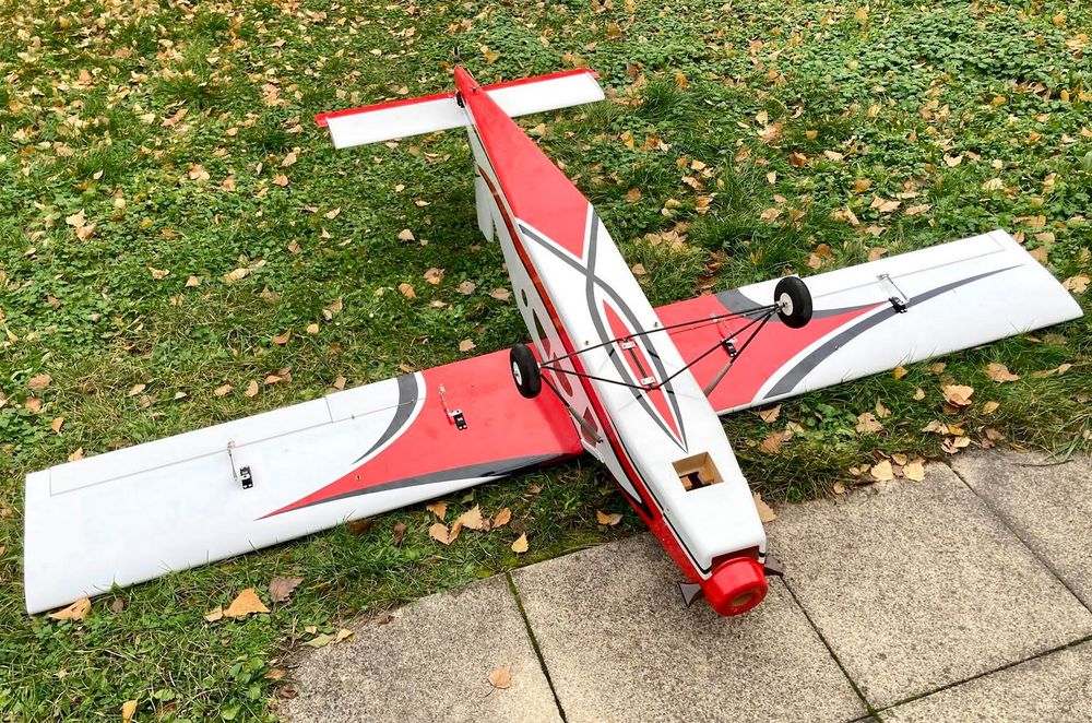 Pilatus PC-6 2m50 d'envergure Avion RC (Gebraucht) in Trélex für CHF ...