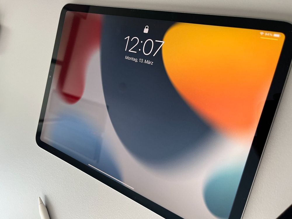 APPLE iPad Pro 11" inkl. Apple Pencil v2 und Smart Keyboard (Gebraucht ...