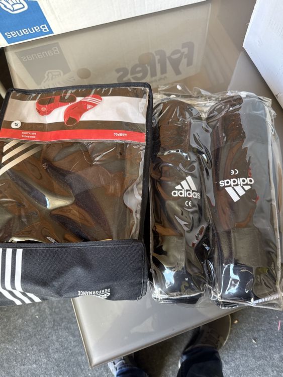 Kickbox Kickboots Adidas (Gebraucht) in für CHF 15 – mit Lieferung auf ...