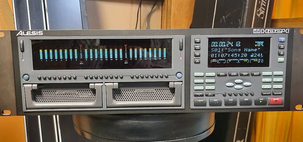 Alesis HD 24, mit Fireport, 2 Caddys und 4 HDD (Gebraucht) in nusshof ...