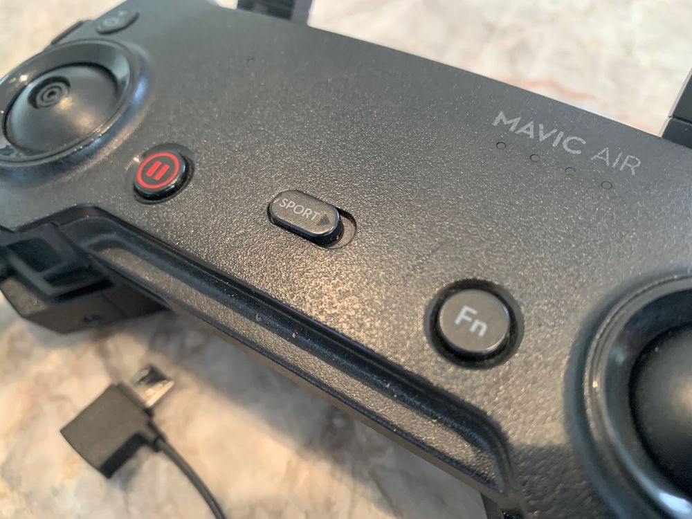DJI Mavic Air Controller (Gebraucht) in Brütten für CHF 33 – mit ...