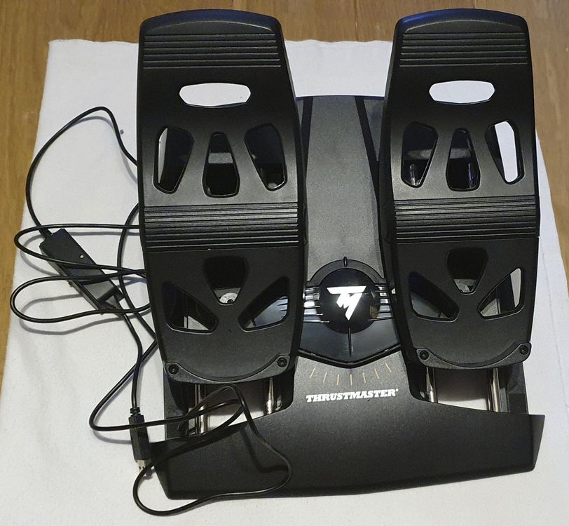 Thrustmaster TFRP T. Flight Rudder Pedals (Gebraucht) in Flüh für CHF ...