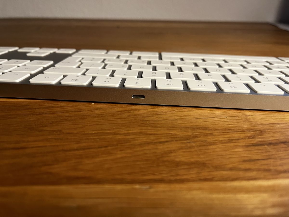 Apple Magic Keyboard avec Pavé Numérique -état impeccable (D'occasion ...