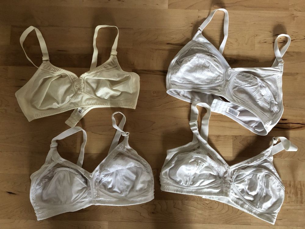 4 schöne BH Gr. 95C | Kaufen auf Ricardo