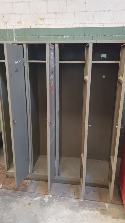 Alter Spind 4 Türig (Gebraucht) in Adlikon b. Andelfingen für CHF 90 ...