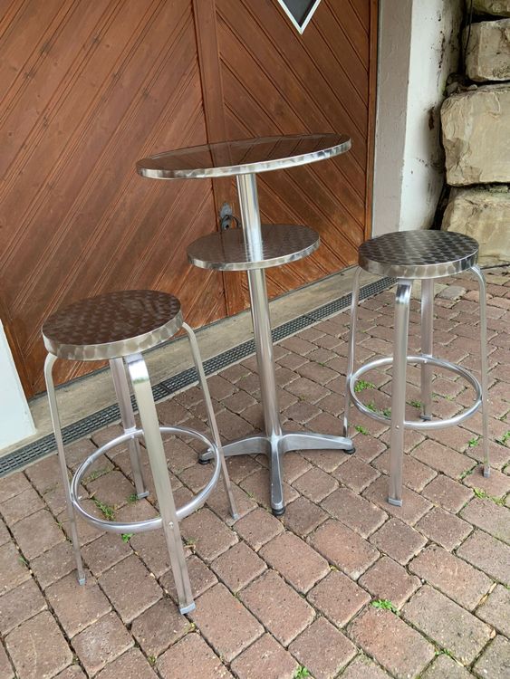 Stehtisch mit 2 Hocker (Gebraucht) in Glattfelden für CHF 31 – nur ...