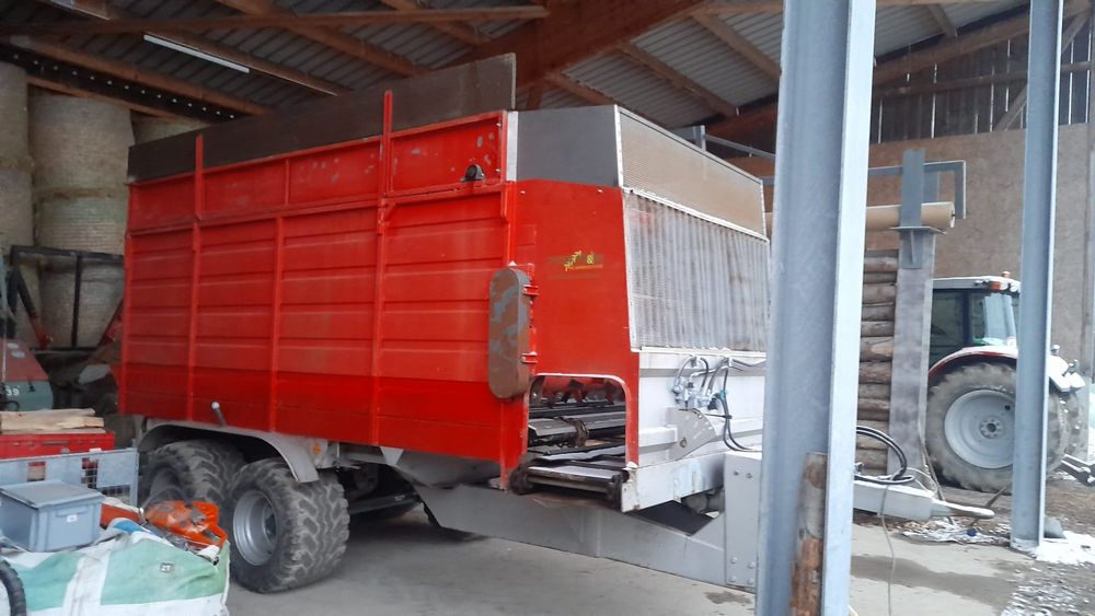 häckselwagen / dosierwagen (Gebraucht) in bertschikon für CHF 7500 – nur Abholung auf Ricardo kaufen