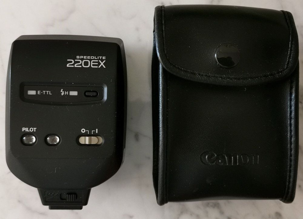 Canon Speedlite 220EX Blitzgerät auch als MasterAuslöseblitz (Gebraucht ...