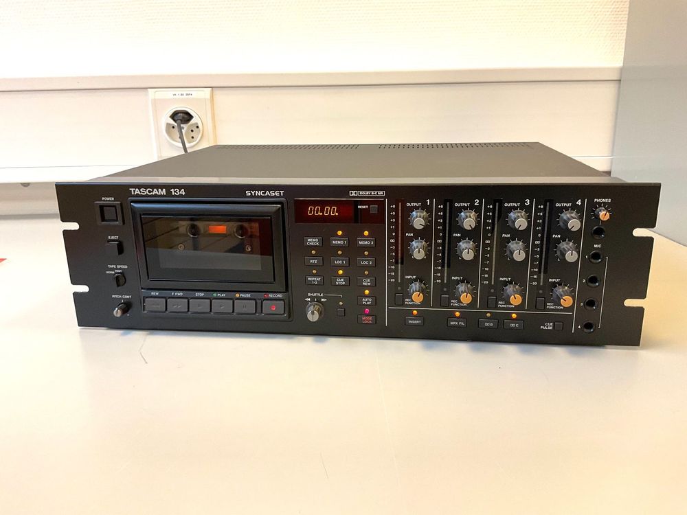 TASCAM 134 Syncaset Profi Tapedeck (Defekt) in Basel für CHF 199 – mit ...