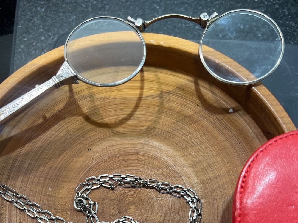 Alte Lesebrille mit Lupen Funktion | Kaufen auf Ricardo
