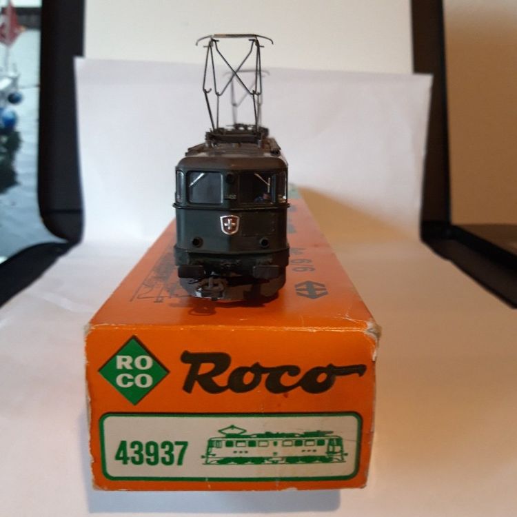 Roco Ae 6/6 SBB Nr. 43937 (Gebraucht) in Fehraltorf für CHF 35 – mit Lieferung auf Ricardo kaufen