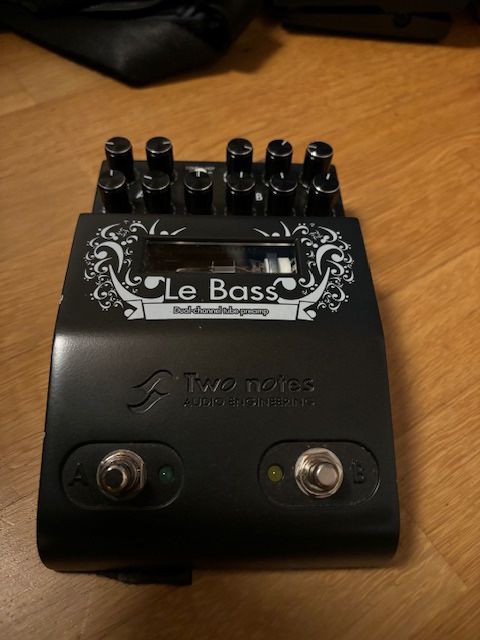 Two Notes Le Bass Röhren Vorverstärker DI Box Preamp (Gebraucht) in ...