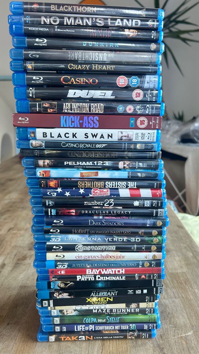 Blu-ray Movie Collection - Over 35 Titles! (Gebraucht) in Lugano für ...