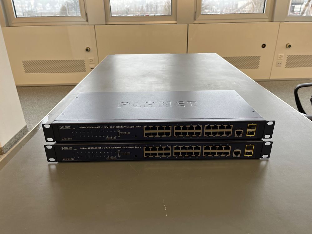 2x Planet 26 Port Gigabit Ethernet Switch GS-4210-24T2S (Neu (gemäss ...