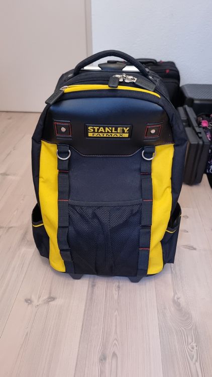 Werkzeugrucksack auf Rollen (Neu (gemäss Beschreibung)) in Spiez für ...