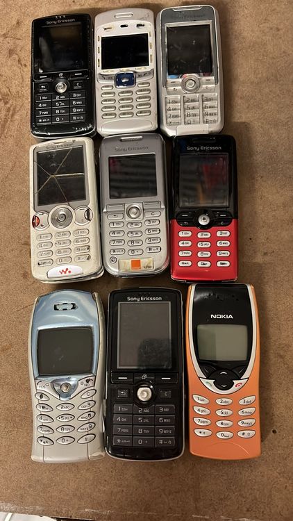 9x alte Sony Erccson Handys (Defekt) in Ehrendingen für CHF 10 – mit ...