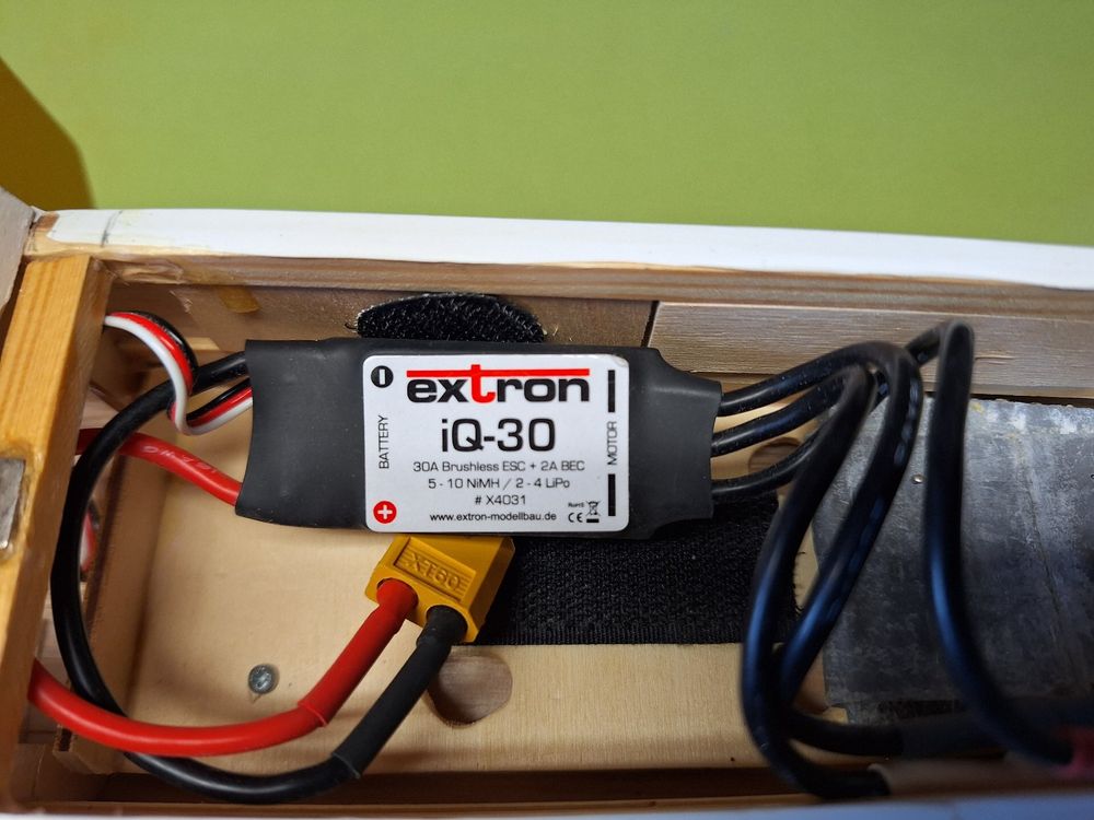 Motorsegler Björn von extron Modellbau (Defekt) in für CHF 50 – nur Abholung auf Ricardo kaufen