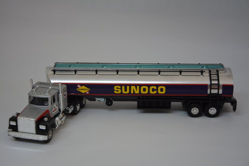 Mack Tank Lorry Sunoco T94 1975 , YONEZAWA Diapet , 1:50 | Kaufen auf ...