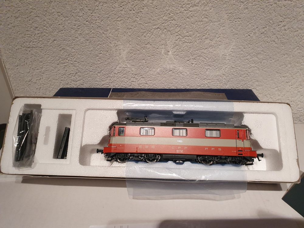 Roco 62690 Re 4/4 II 11109 Swiss-Express | Kaufen auf Ricardo