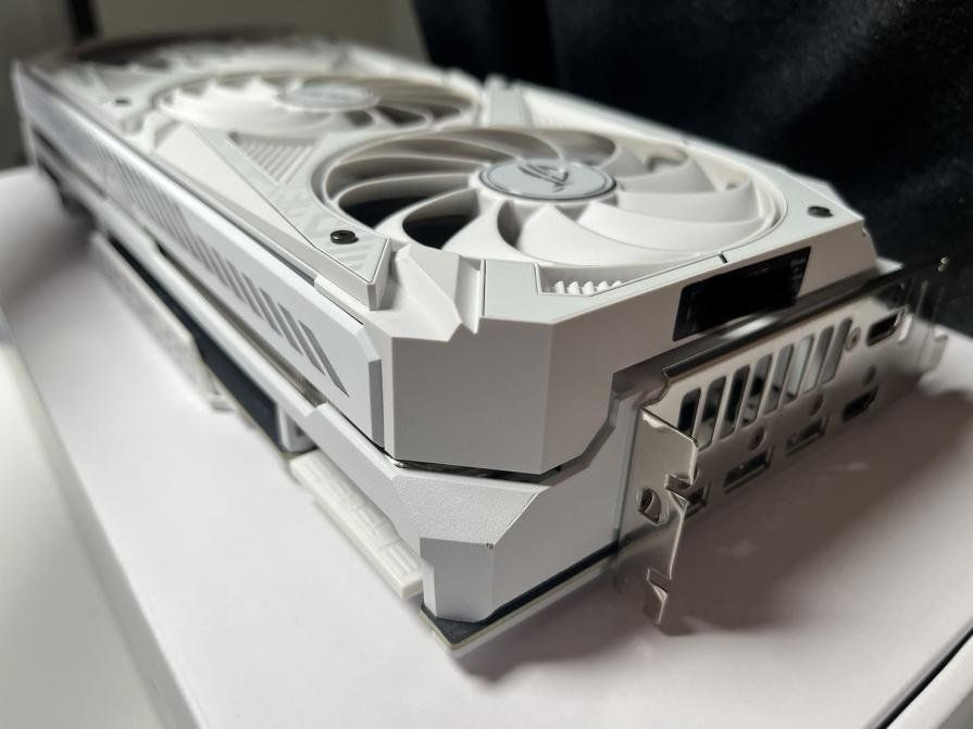 ASUS ROG STRIX RTX 3090 White (Gebraucht) in Aïre für CHF 1080 – mit ...