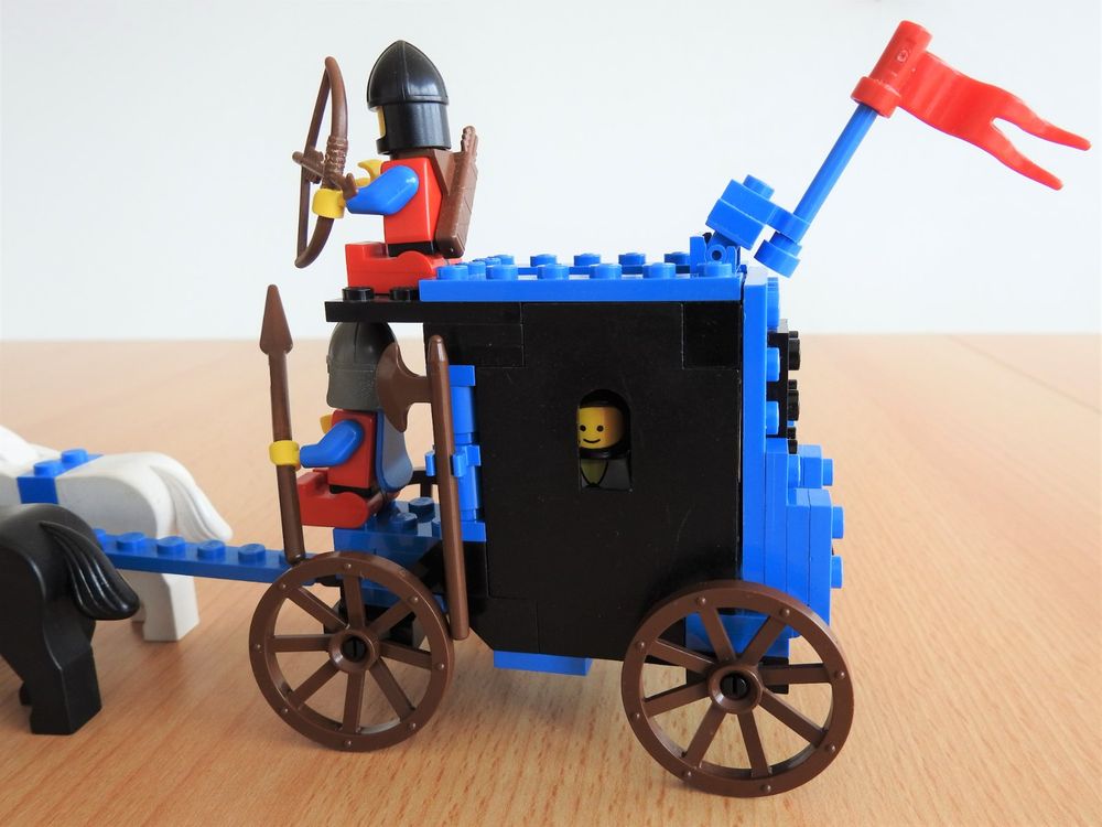 Lego 6055 Prisoner Convoy, mit Bauanleitung (Gebraucht) in Büttenhardt ...