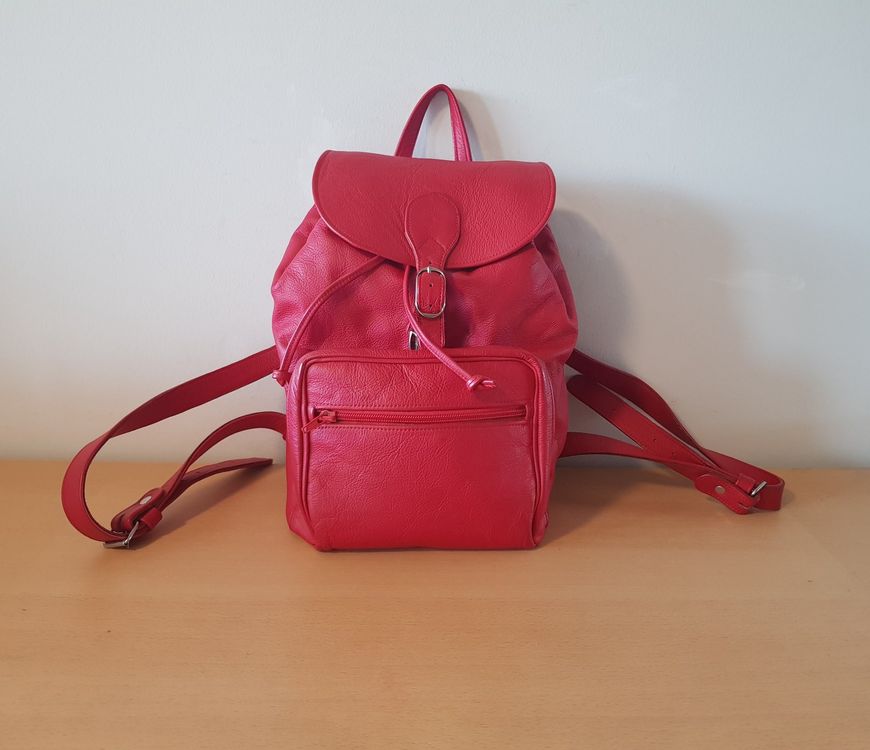 Leder Rucksack in Rot (Gebraucht) in Basel für CHF 49 – mit Lieferung ...