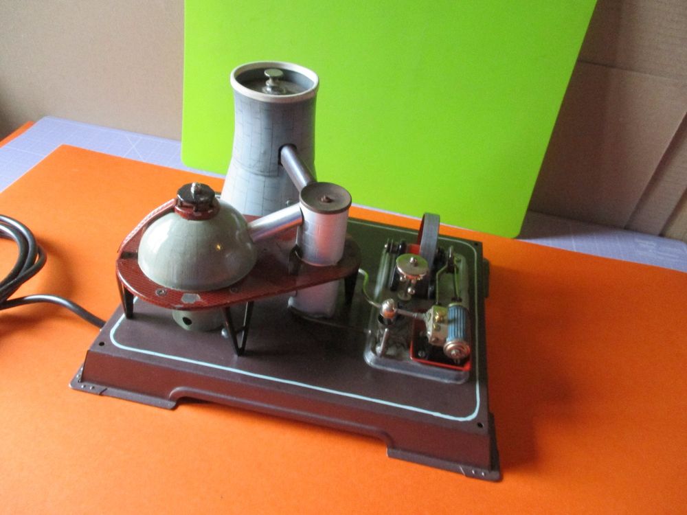 Wilesco Atomkraftwerk R200 Blechspielzeug (Gebraucht) in Ottikon Gossau ...