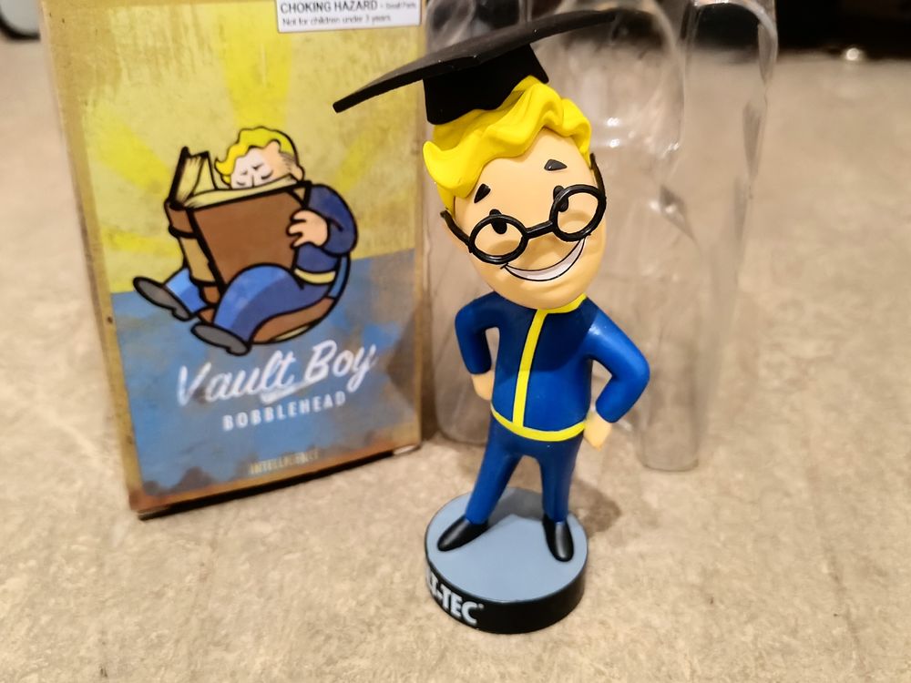 Fallout Vault Boy Bobblehead "Intelligence" (Gebraucht) in Glattbrugg ...