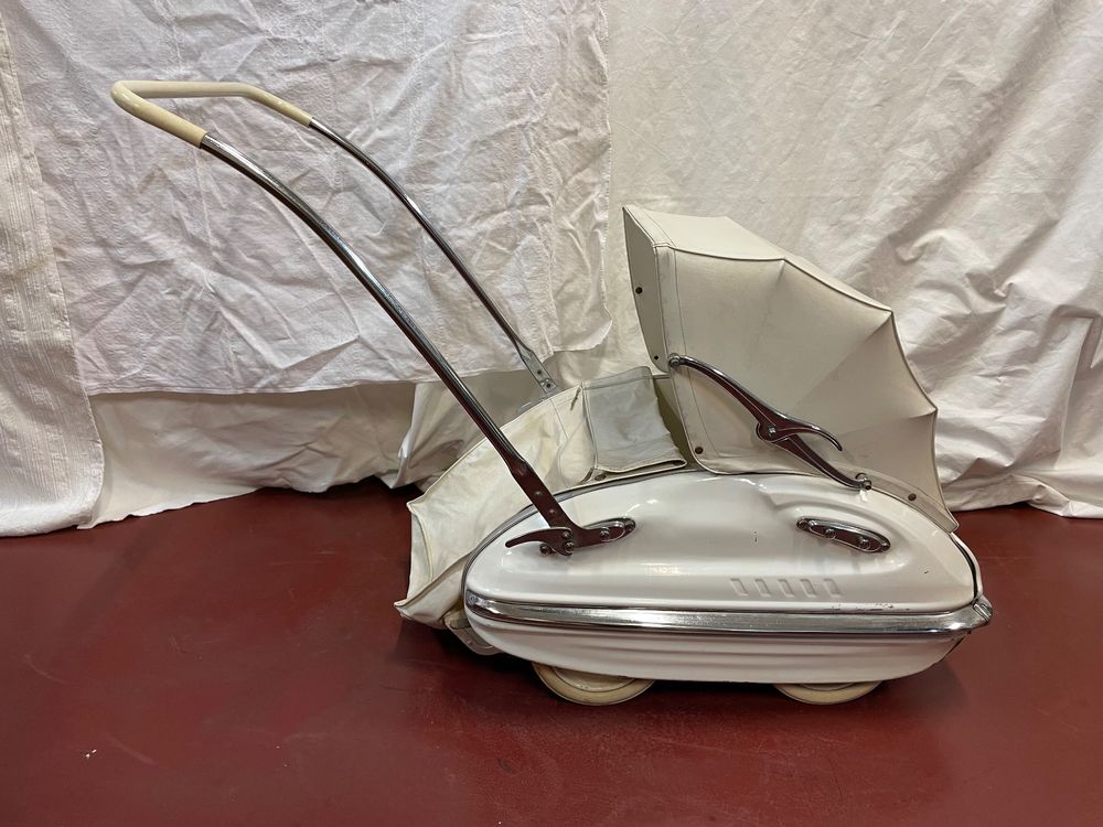 Royal Eka 50s Blech Kinderwagen Ami-Schlitten Design vintage (Gebraucht) in Hinwil für CHF 350 ...