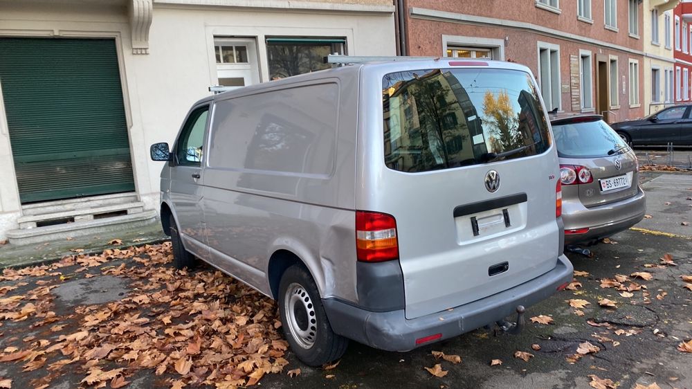 VW T5 Transporter 2.5 Automat mit Klima und AK (Defekt) in Zürich für ...