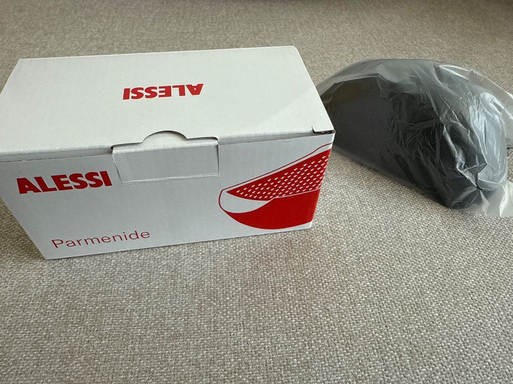Alessi “Parmenide” Käsereibe – neu & originalverpackt | Acheter sur Ricardo