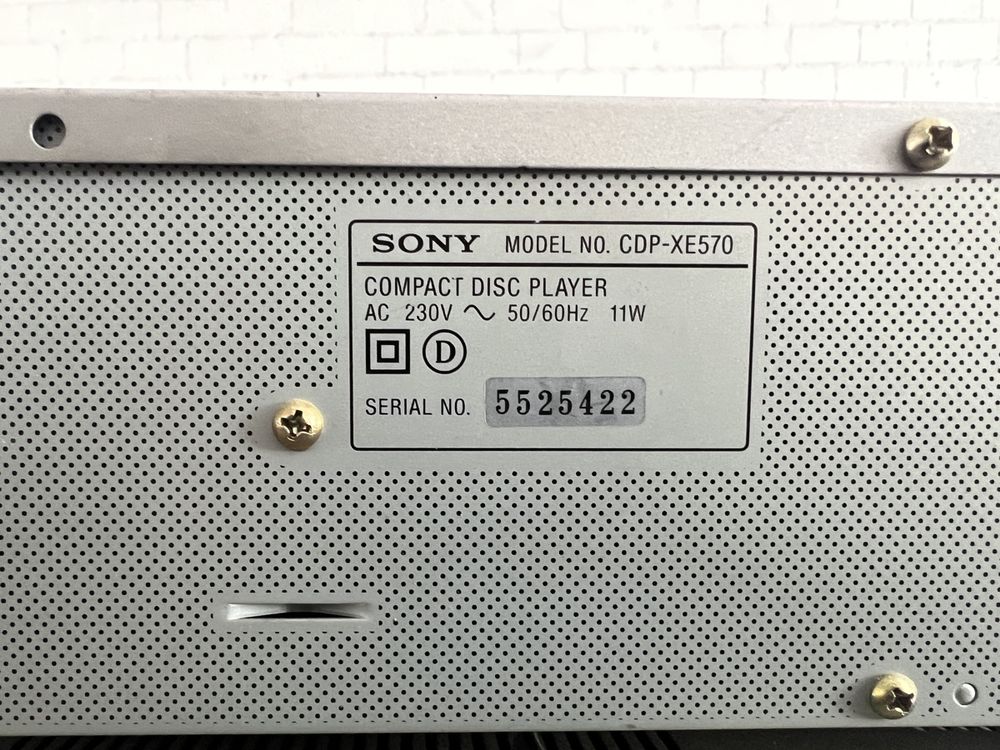 CD Player Sony CDP-XE570 & Verstärker Pioneer VSX-D511-S T! (Gebraucht) in Mellingen für CHF 120 ...