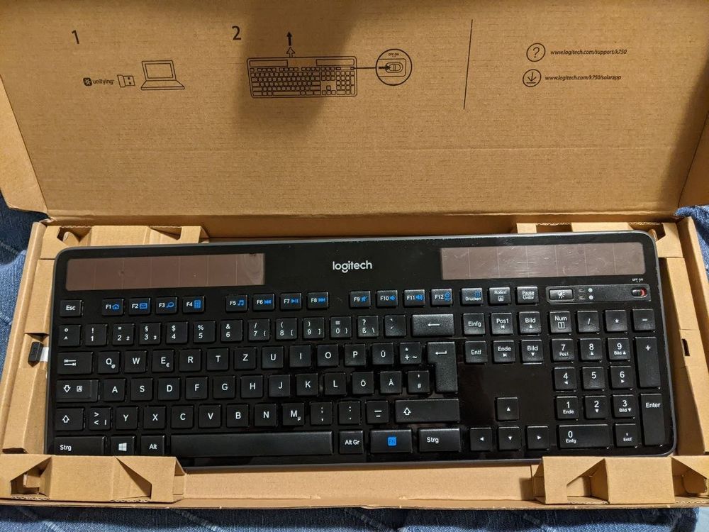 Logitech K750 (Defekt) in Geneve für CHF 10 – mit Lieferung auf Ricardo ...