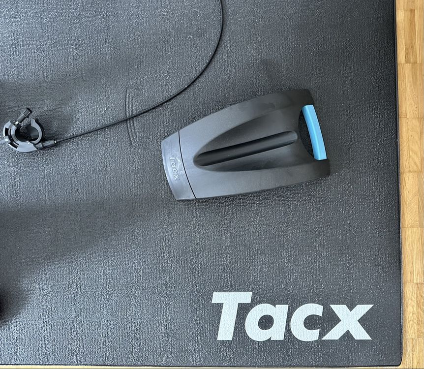 Garmin Tacx Boost-Bundle mit Matte (Gebraucht) in Oberglatt ZH für CHF 130 – nur Abholung auf ...