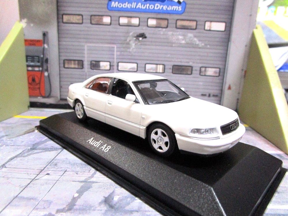 Audi A8 Weiss