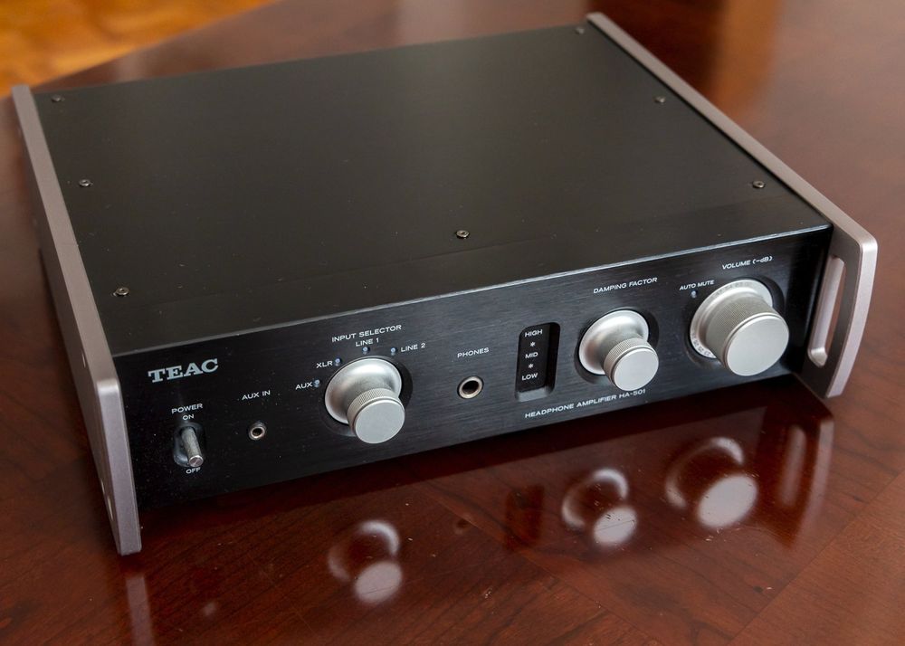 Teac high end headphone Amplifier HA-501 (Gebraucht) in Prilly für CHF 350 – mit Lieferung auf ...