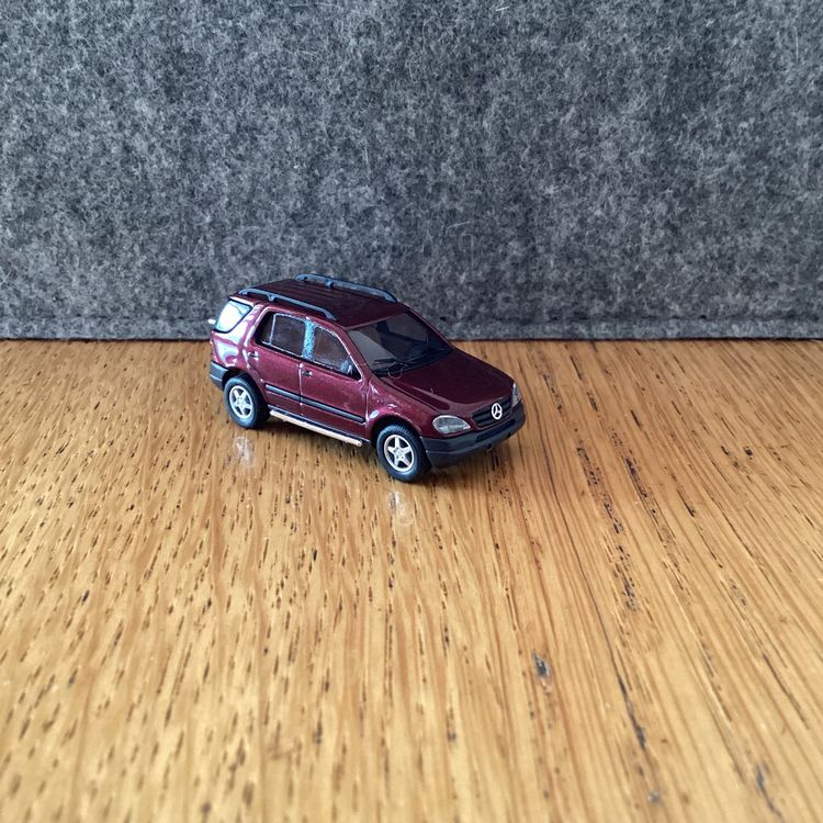 Mercedes-Benz M (Gebraucht) in Tuggen für CHF 5 – mit Lieferung auf ...