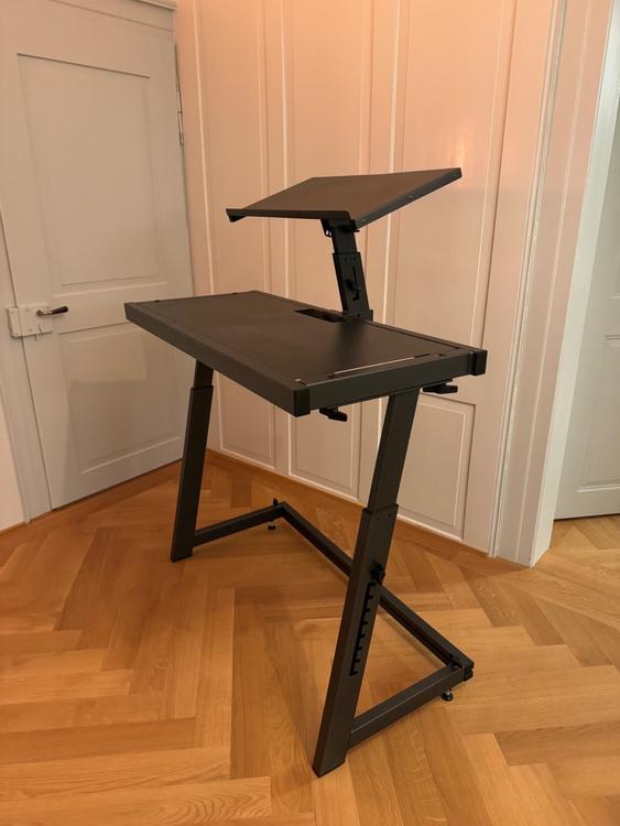 Millenium DJ Table von Thomann Höhenverstellbar | Kaufen auf Ricardo