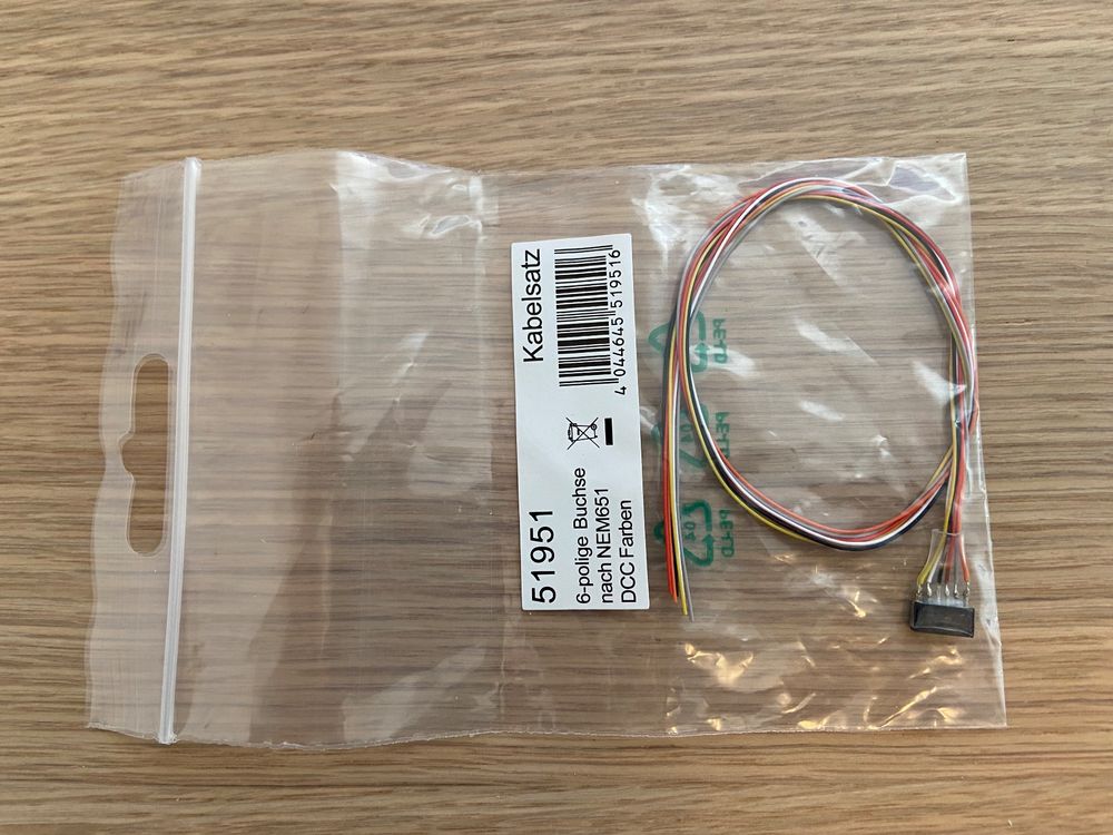 ESU 51951 - 6-polige Buchse mit Kabelsatz | Kaufen auf Ricardo